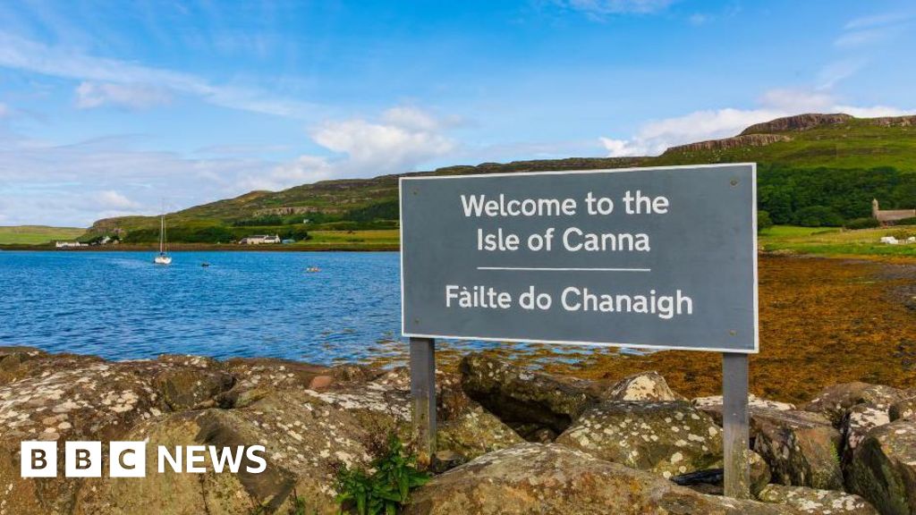 NTS in search for predator eating Isle of Canna's seabirds