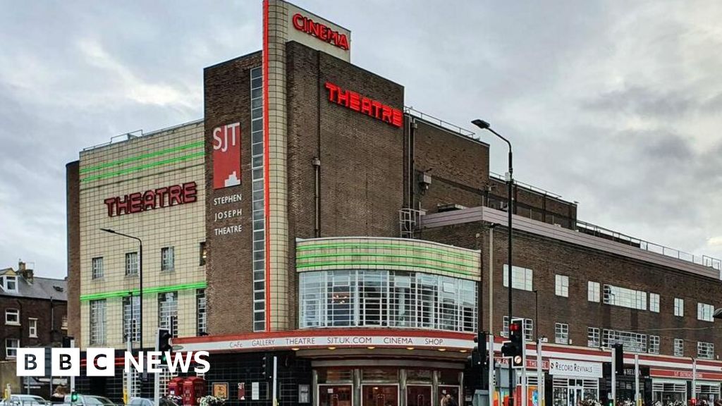 Scarborough cinema to screen dementia-friendly films - BBC News