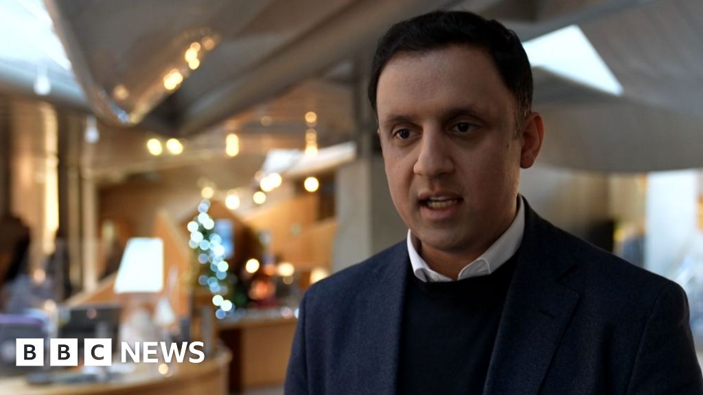 Anas Sarwar says Labour got Waspi pension payout decision wrong - BBC News