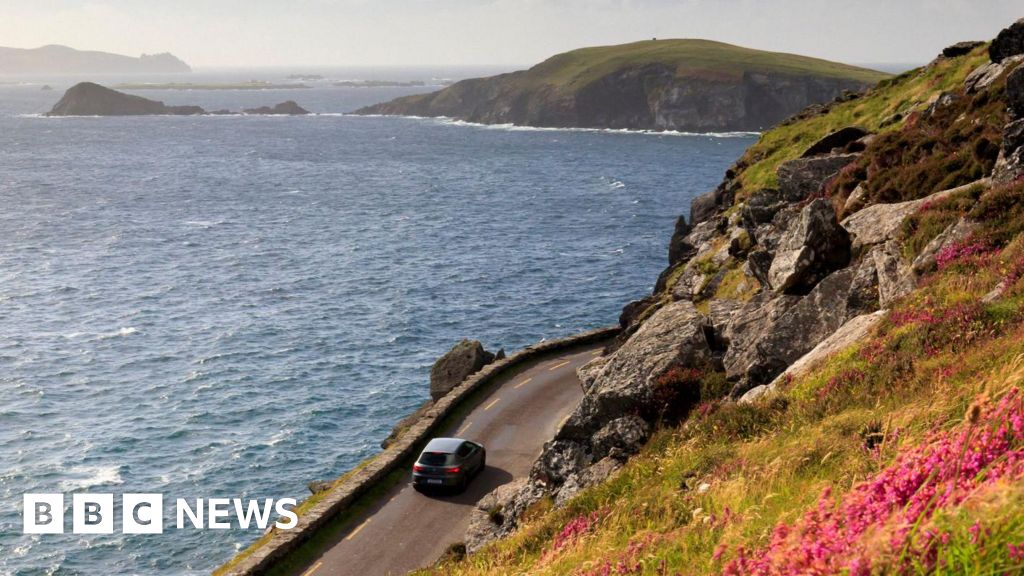 Wild Atlantic Way could be extended to NI, Conor Murphy says - BBC News