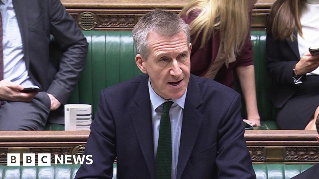 No plans to expand definition of extremism, minister says