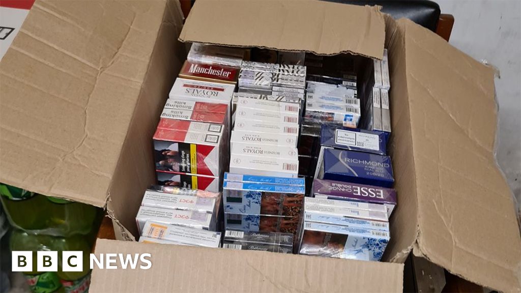 Spalding shopkeeper sentenced over counterfeit cigarettes - BBC News