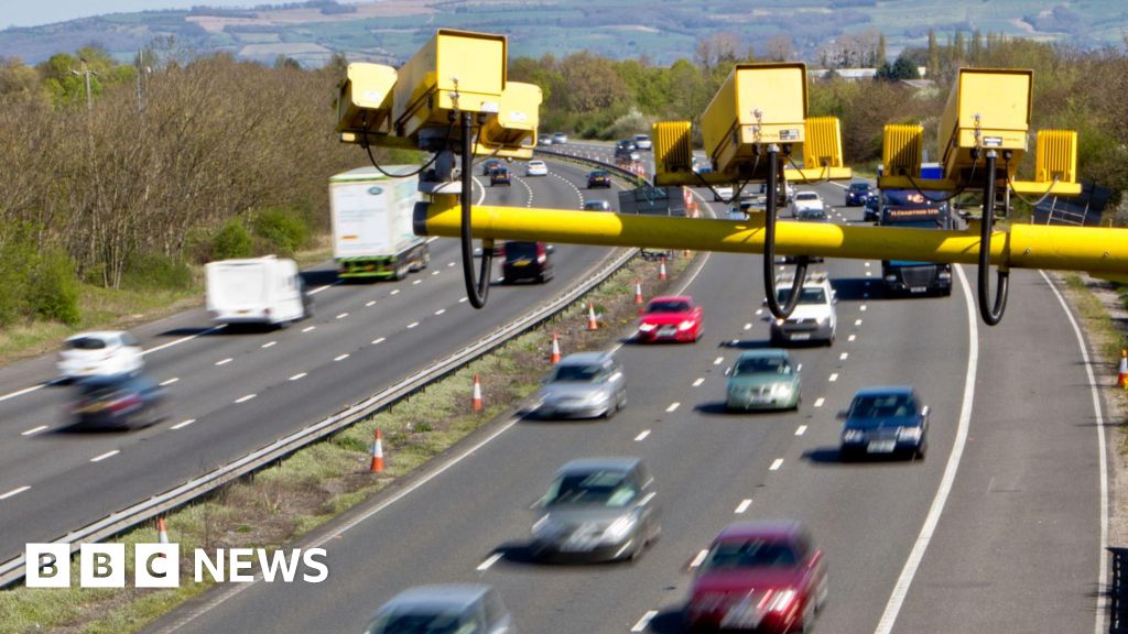 Kent County Council: Bad drivers to face fines in new scheme - BBC News