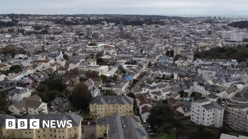 Jersey inflation falls to 5%, figures show