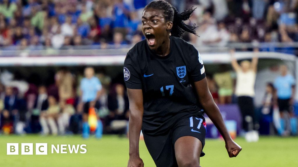 Lioness Michelle Agyemang was 'a coach's dream' at high school - BBC News