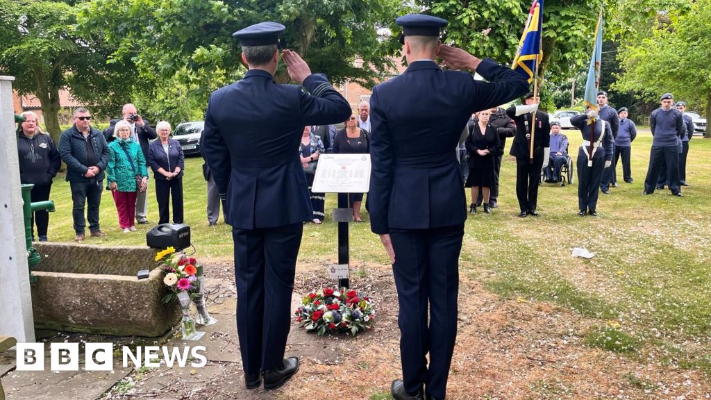 Memorial plaque for RAF Spitfire crash pilot to be unveiled