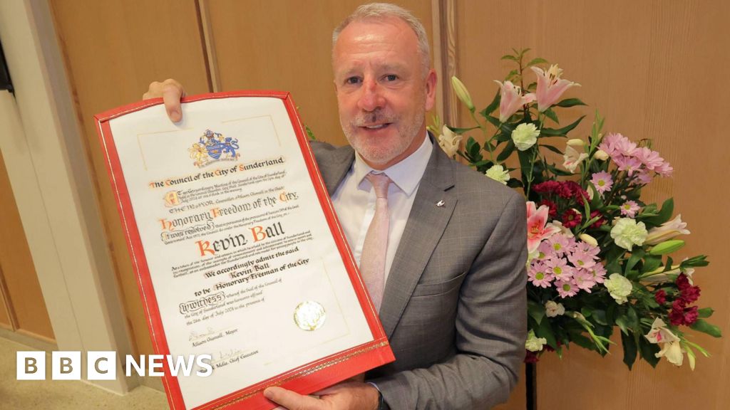 Former Sunderland player Kevin Ball receives Freedom of the City