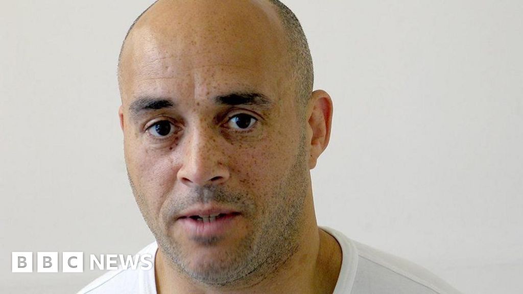 Drug dealer Curtis Warren denies breaching court order - BBC News