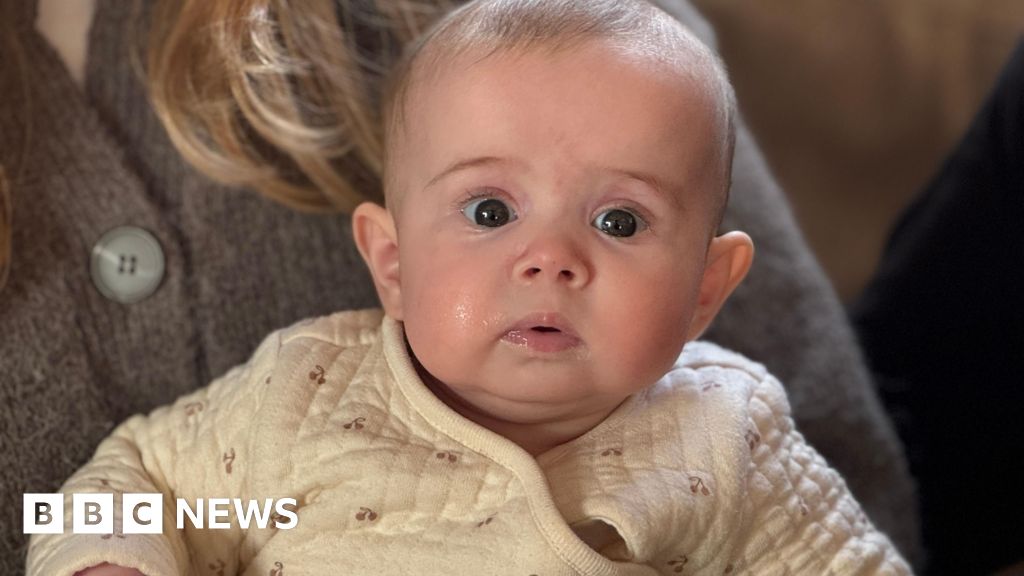 3D heart to let surgeons practise baby's vital heart operation - BBC News
