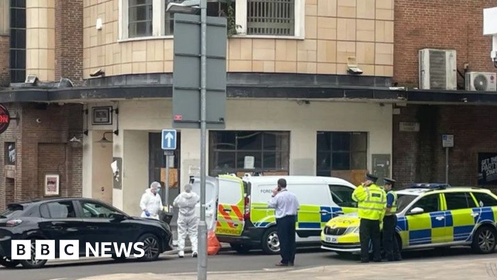 Stoke-on-Trent: Pair sought in police inquiry into woman's death