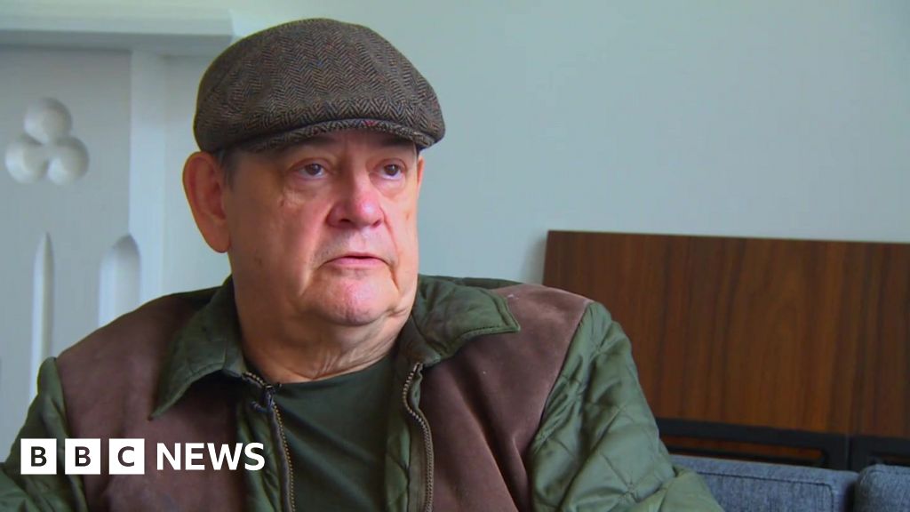 New mental health hub helps homeless man in Dorset - BBC News