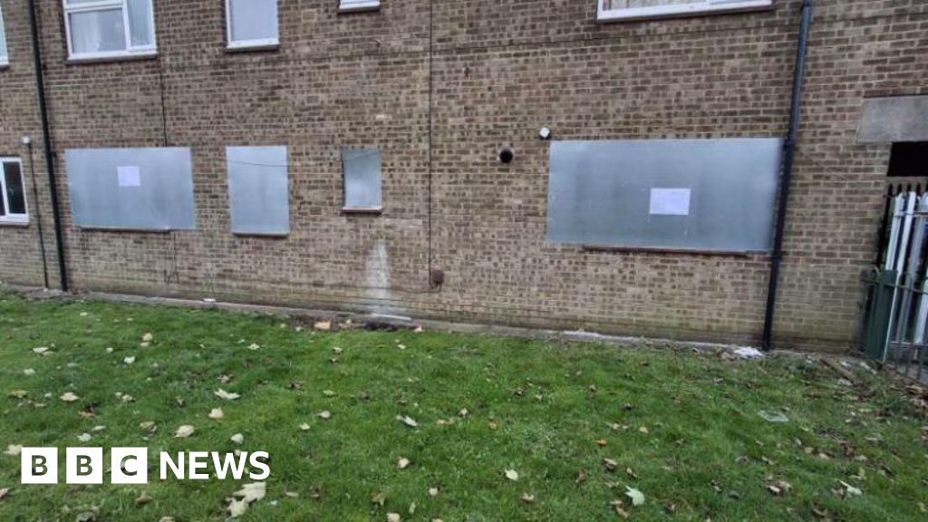 Hull: Tenants evicted and house closed over drug dealing - BBC News
