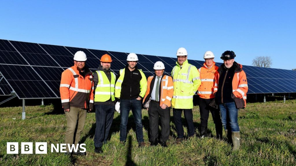 Rawcliffe Bridge Solar Farm 'able to power leisure centres'