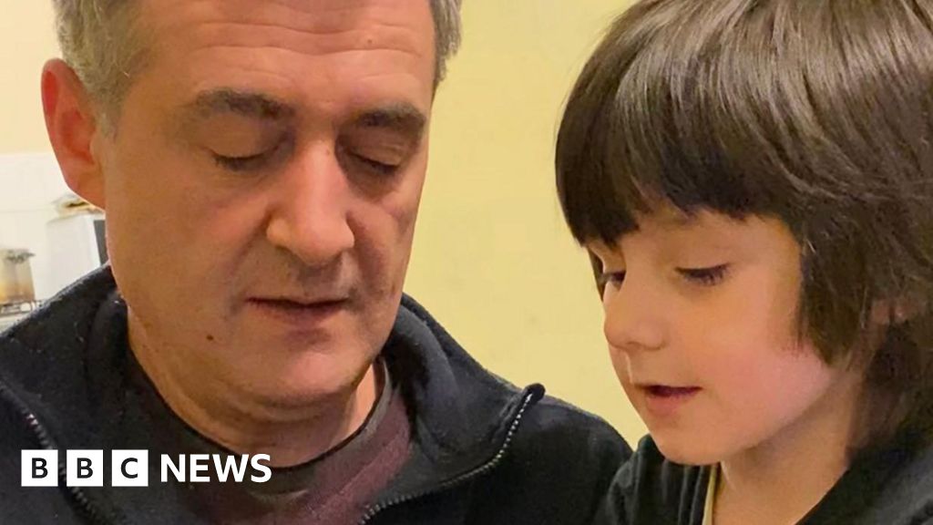 Daniel Klosi: Inquest opens into death of boy, 4, with sepsis - BBC News