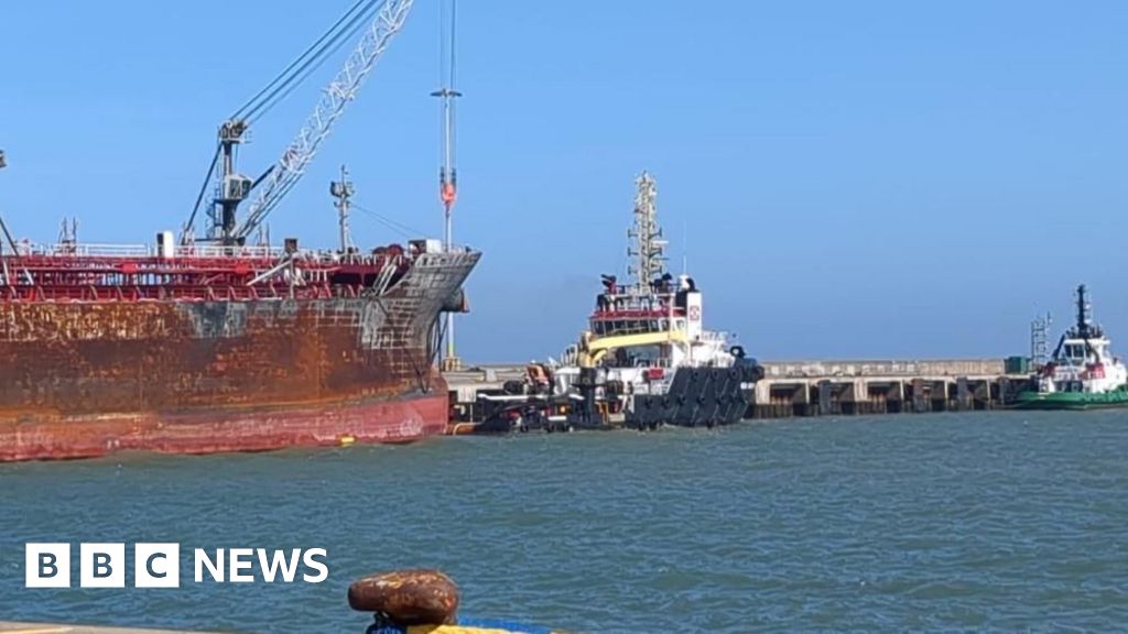 Stena Immaculate leaves Great Yarmouth after six months in port