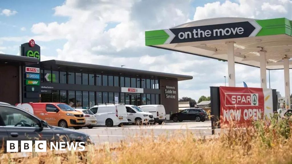 Long-awaited Preston service station creates 50 new jobs - BBC News