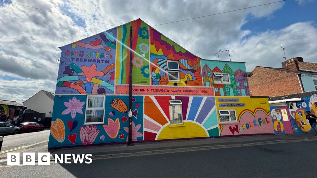 Gloucestershire streets transformed with colourful murals