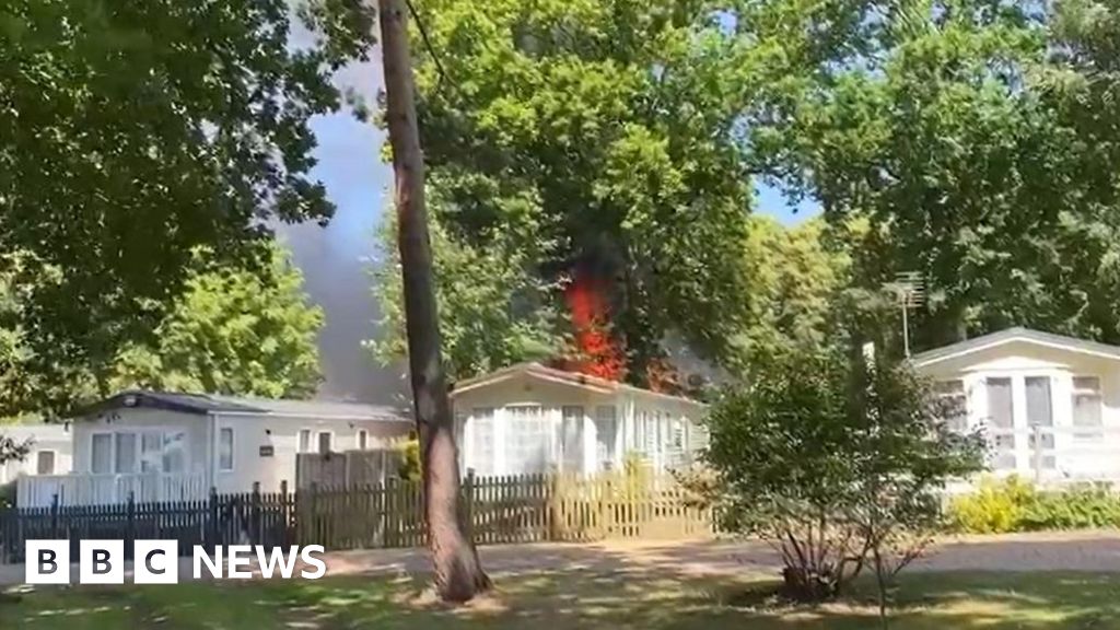 Woodlands Caravan Park: About 20 firefighters tackle Upper Sheringham ...