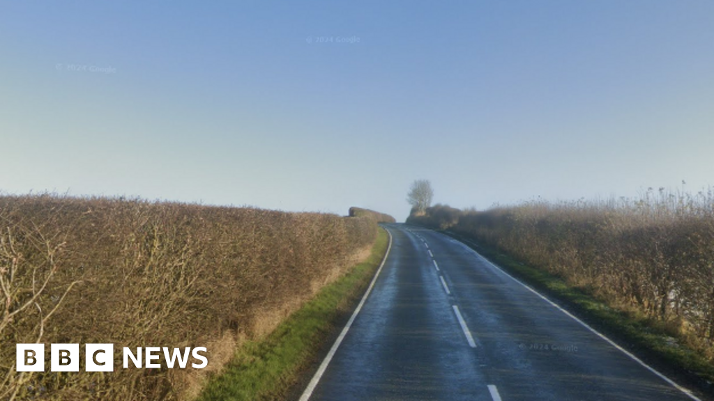 Motorcyclist dies after collision on A631 in Lincolnshire - BBC News