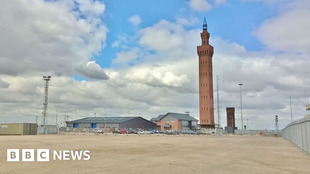 Repairs needed on Grade I-listed Victorian dock tower in Grimsby
