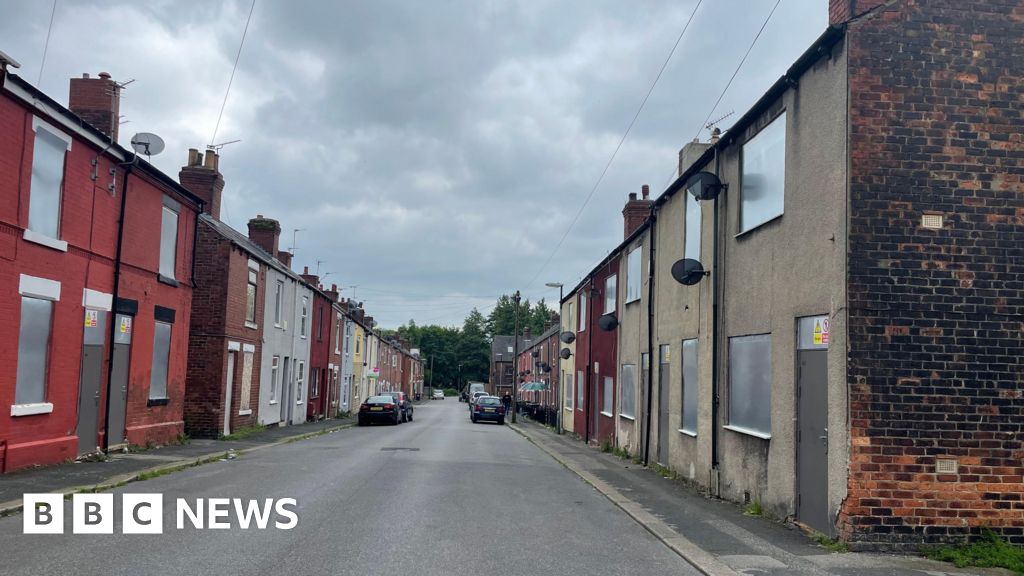 Barnsley: Plans to bulldoze 30 homes defended by council