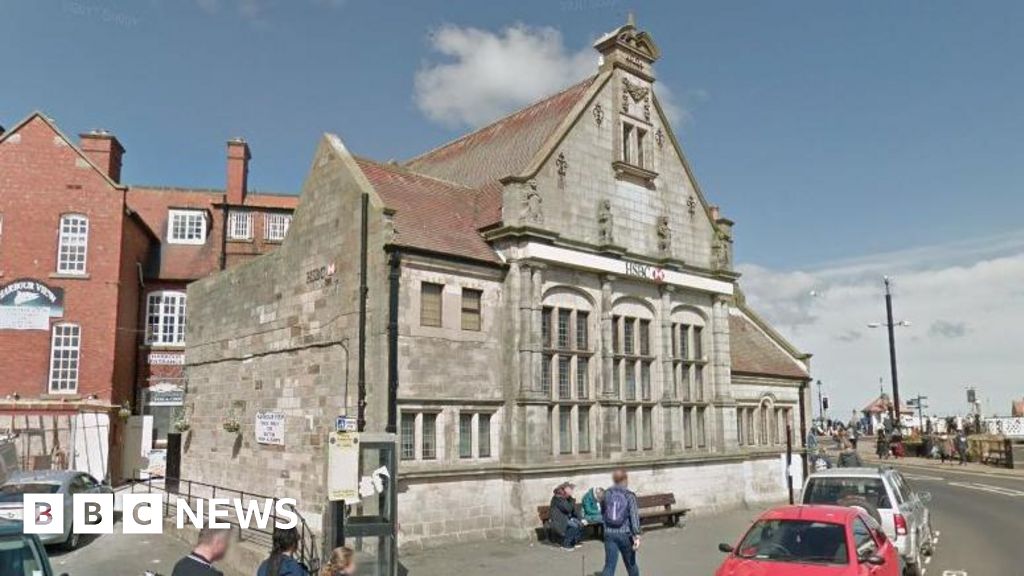Whitby: Locals back former bank to restaurant conversion