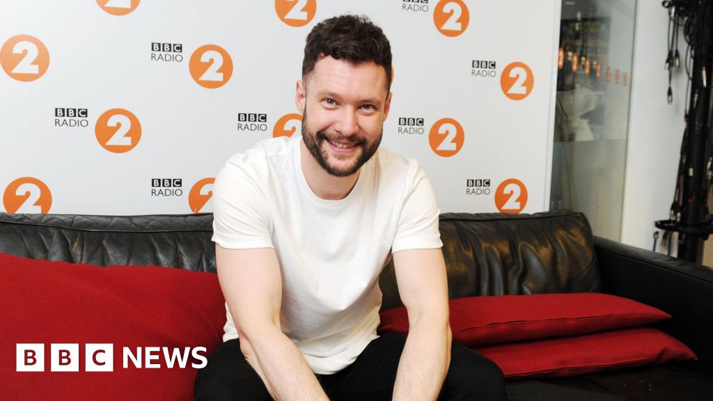 Calum Scott homecoming gig back on in Hull - BBC News