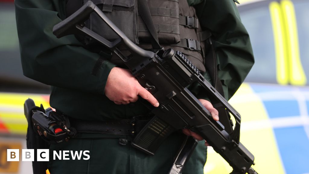 Pressure could affect terror attack response - City Hall report - BBC News