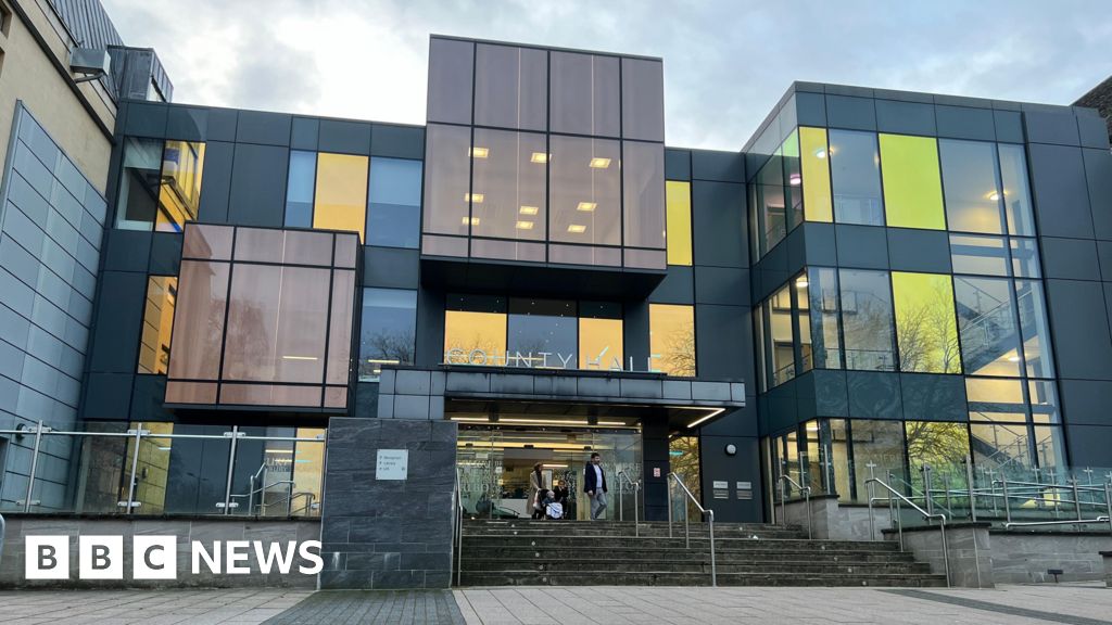 Major Trowbridge power cut after digger 'hits high-voltage cable'