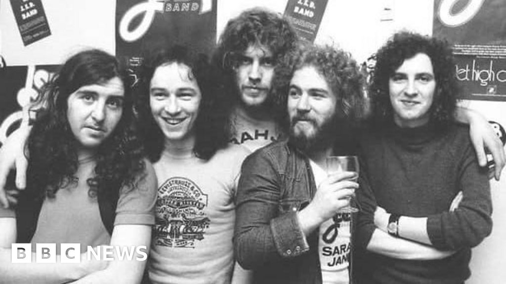 AI brings song hidden for 50 years back to life - BBC News