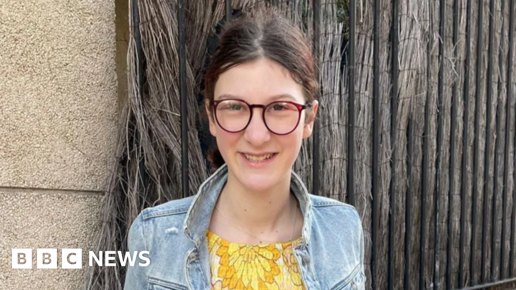 No answers after Cardiff teenager drowns at Discovery Cove theme park