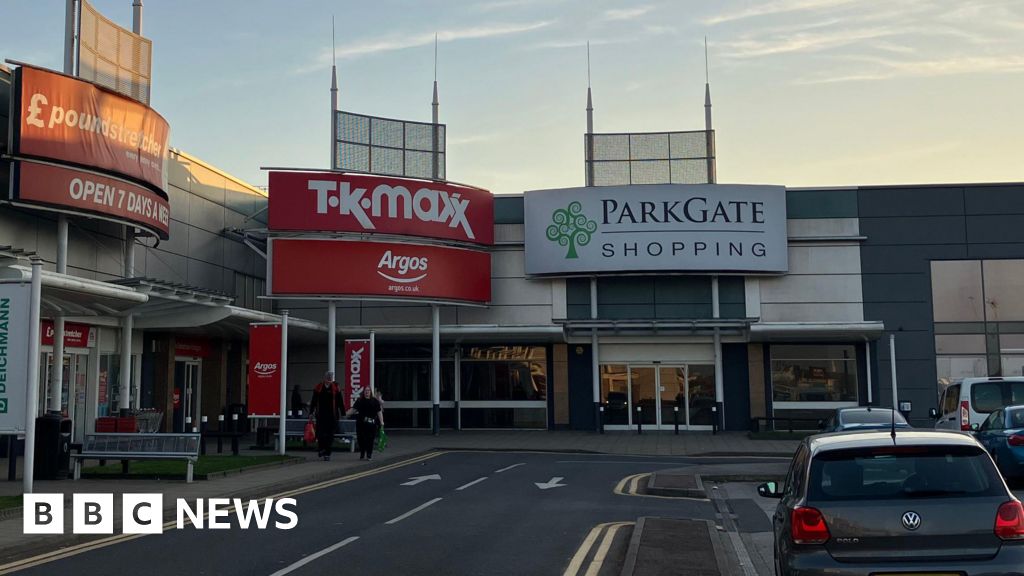 Rotherham Parkgate 'controlled explosion' after WW2 bomb found