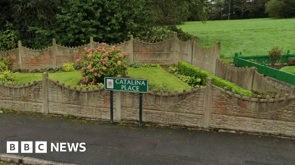 Meir Park couple found dead at home had been shot - BBC News