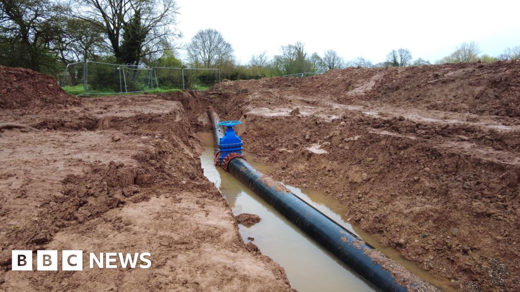 Exmouth sewer works complete, South West Water says - BBC News