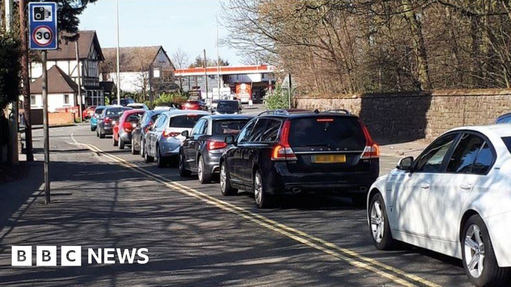 Businesses asked for views on need for M54/M6 link - BBC News