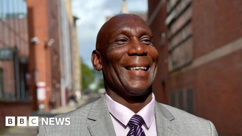 Hundreds attend funeral of football referee Uriah Rennie - BBC News