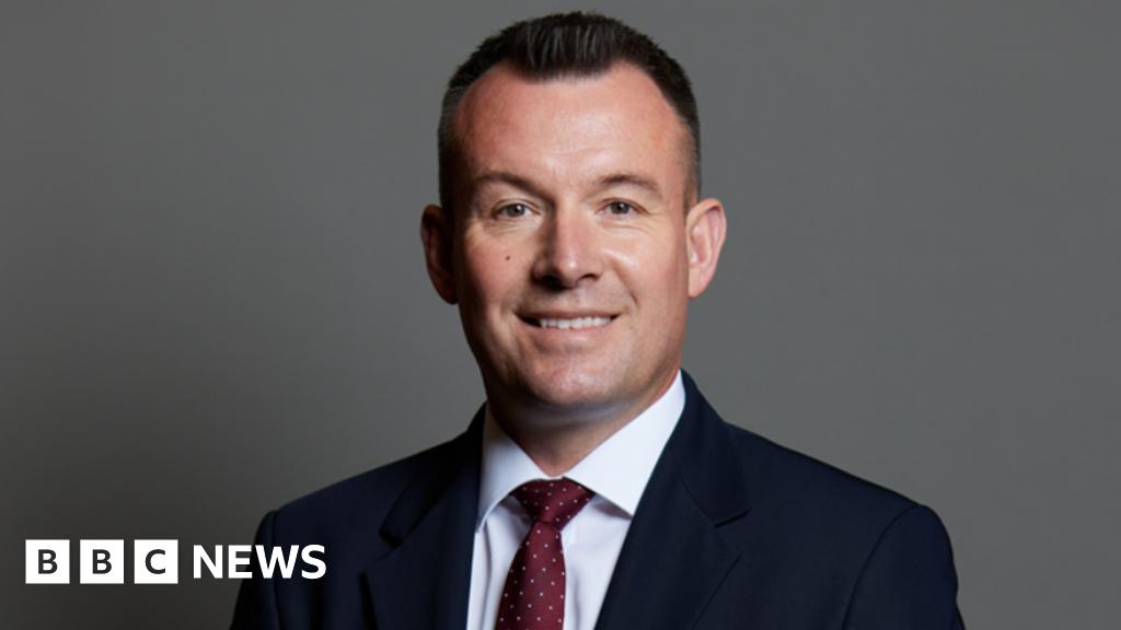 South Shropshire MP concerned over loss of rural post offices - BBC News