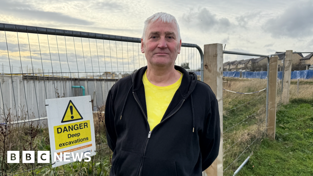 Neighbours fear Springwell reservoir size as it takes shape