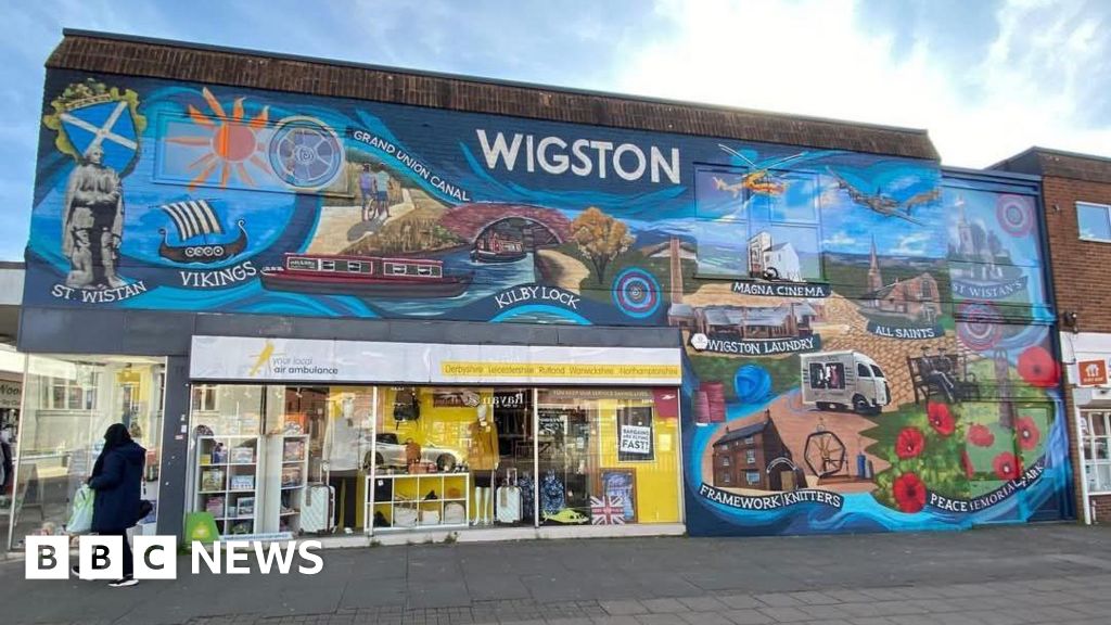 New mural celebrating Wigston's history completed - BBC News