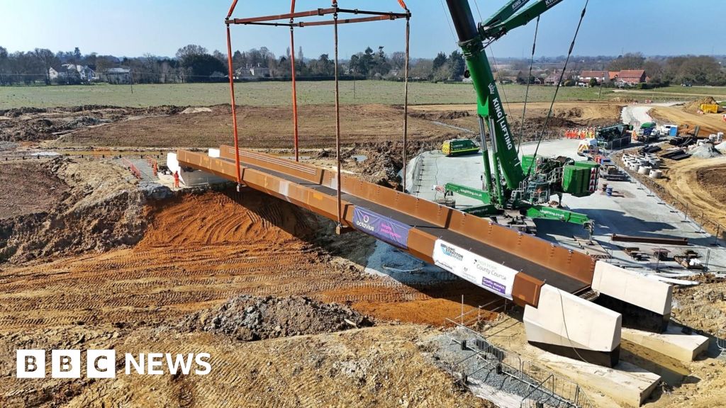 Long Stratton bypass moves closer after footbridge arrives