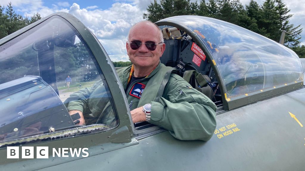 RAF pilot's final flight in North Yorkshire after 45 years