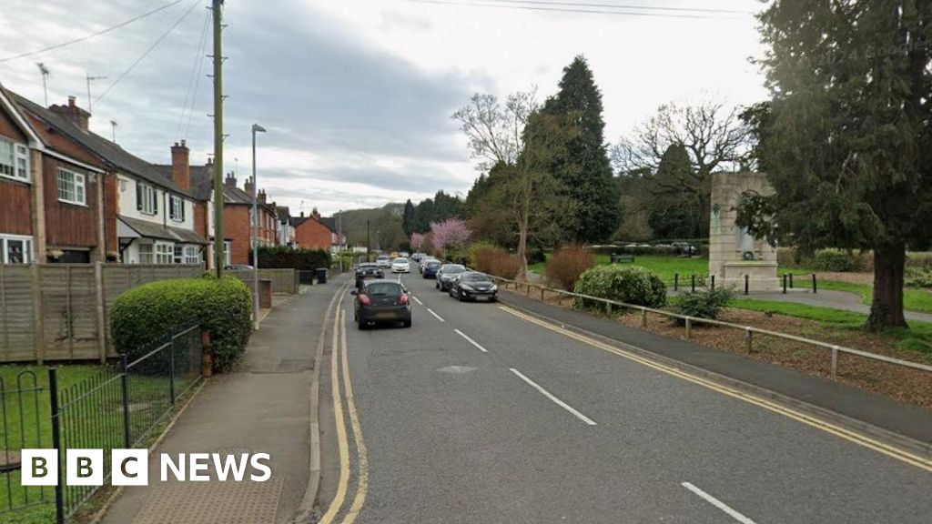 Attempted murder arrests after Redditch stabbing