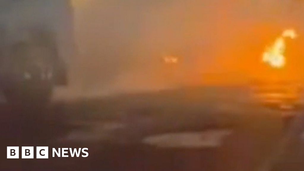 Police investigating arson attack on mosque - BBC News