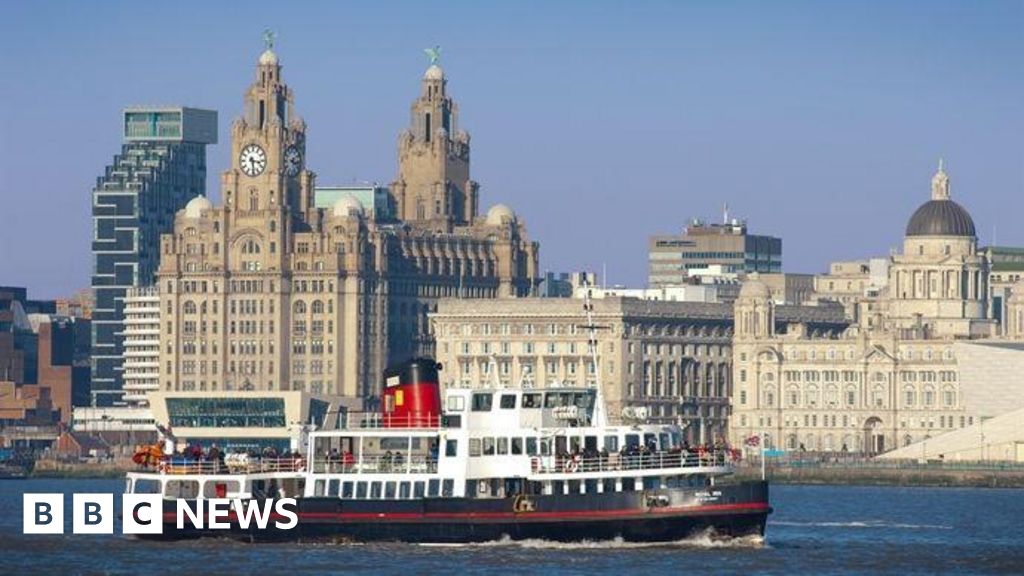 Plans for River Mersey ferry floating bar take step forward - BBC News