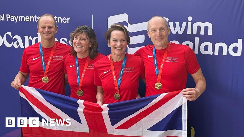 Sheffield swim team, combined aged 240, breaks world record - BBC News