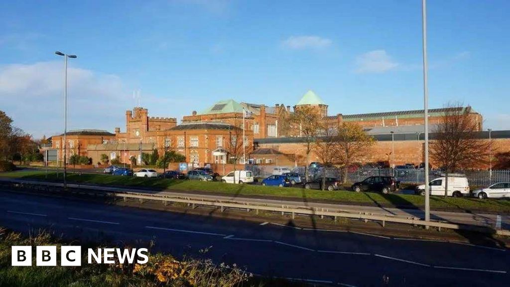 Rise in number of self-harm cases at Hull Prison, says report