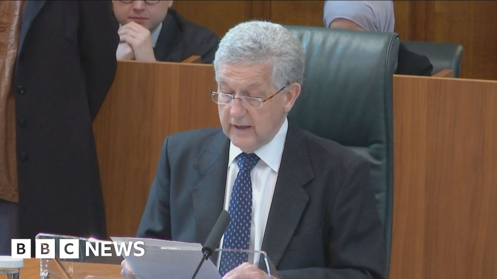 Supreme Court backs 'biological' definition of woman - BBC News