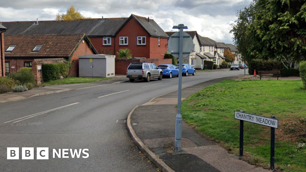 One seriously injured in single-vehicle crash in Exeter - BBC News