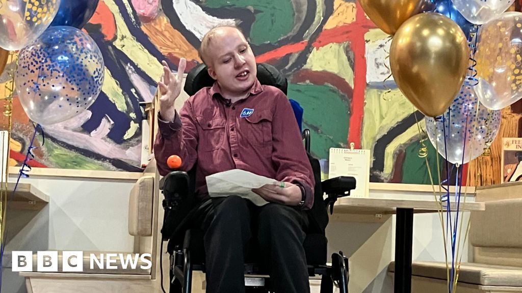 Gloucestershire man's disability campaign hits the high street - BBC News