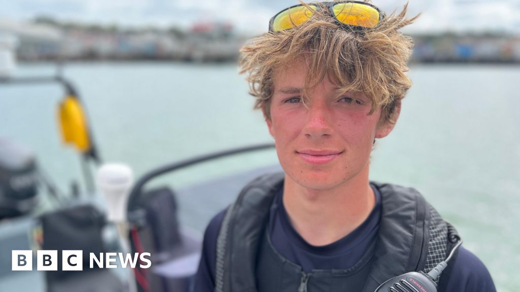 Harry Besley: The teen taking an electric boat round Britain